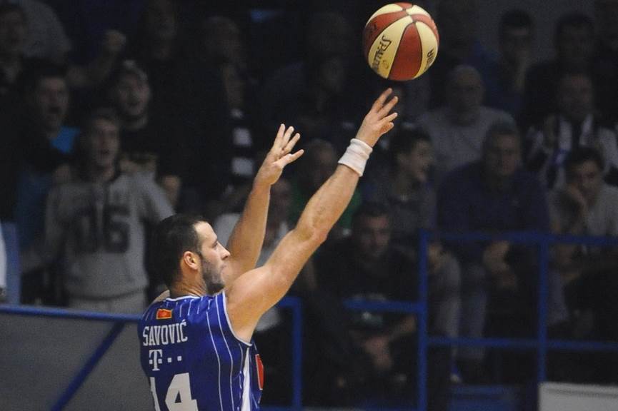 Zuros na klupi, Budućnost na 9-1 | Sport | Košarka