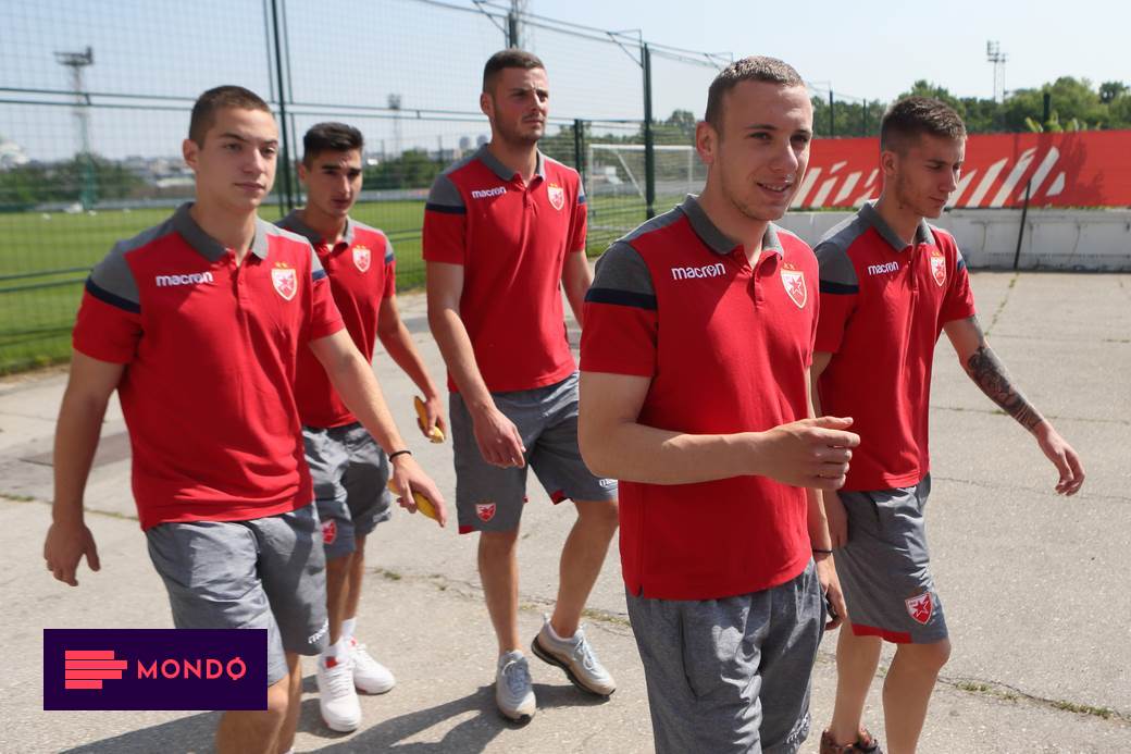 FK-Crvena-zvezda-mladi-igraci-Zeljko-Gavric-Veljko-Nikolic-Marko ...