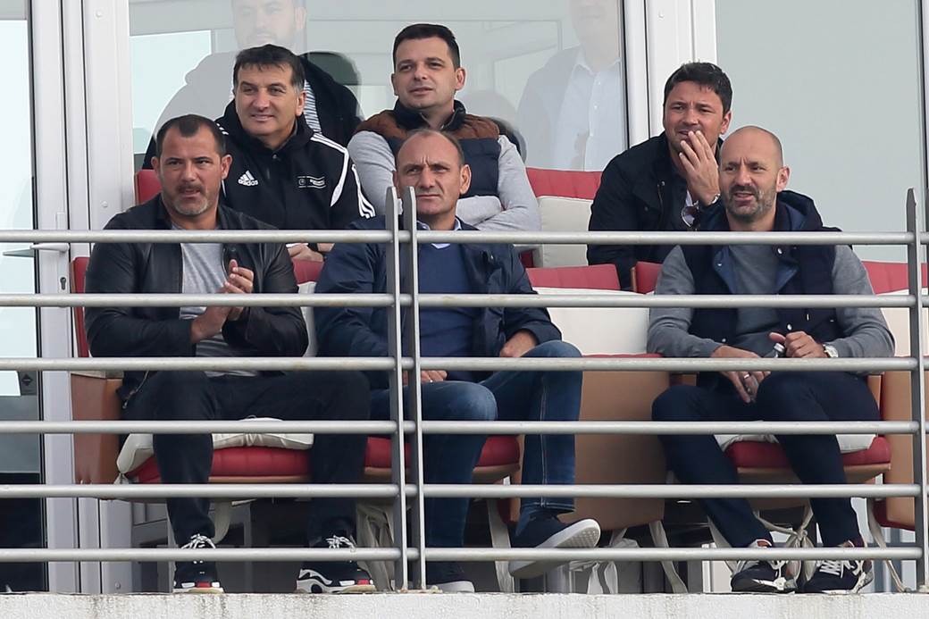 Ilija Stolica za MONDO: Bez licemerja, mladi [osuđeni na prodaju ...