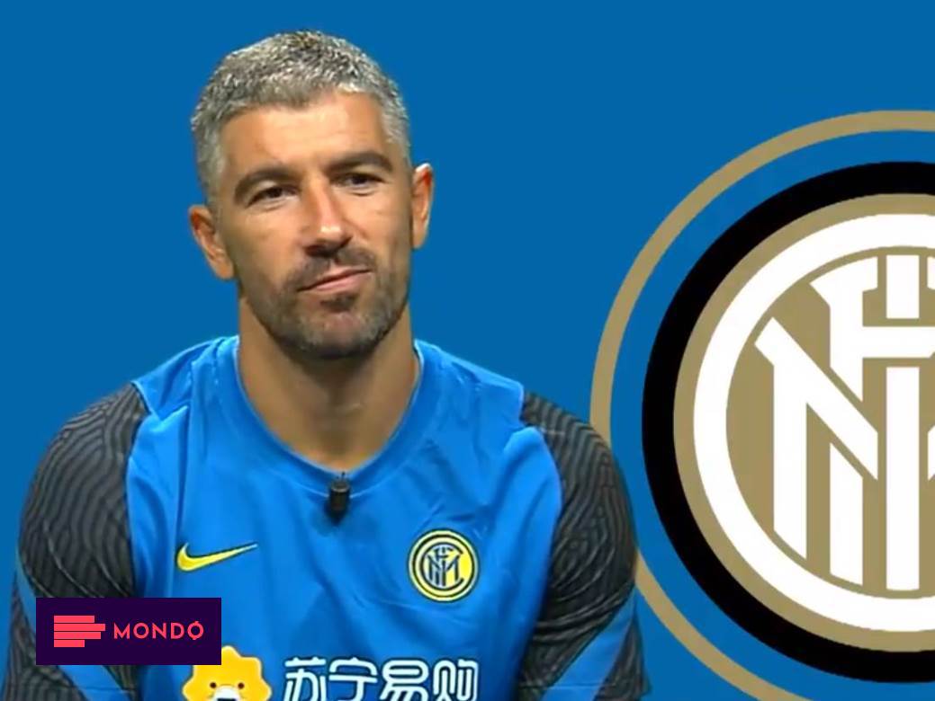Aleksandar Kolarov kao Siniša Mihajlović - Roma, Lacio, Inter | Sport ...