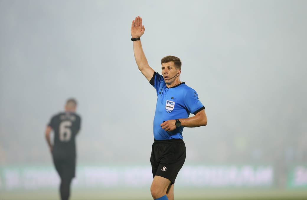 Zvezda na korak od titule - Partizan "pao" posle 2 godine: Nebeski skok ...