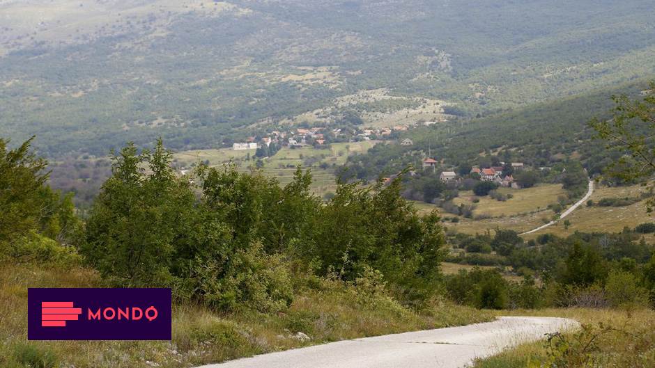 Selo u BiH u koje stižete iz EU | Info | Društvo