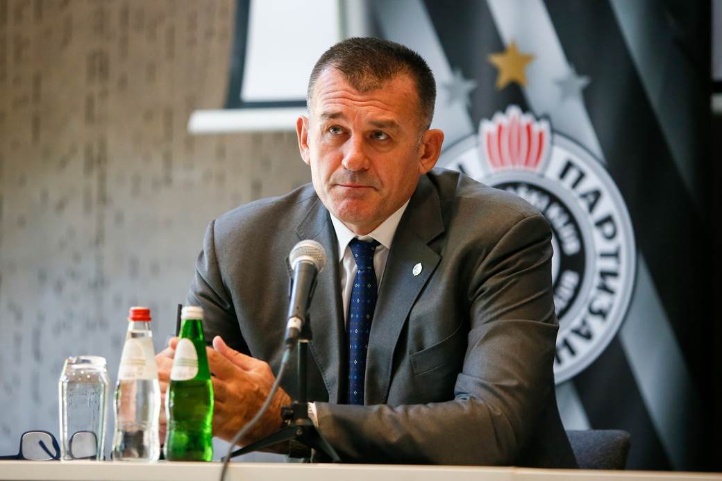željko obradović zvanično novi trener partizana | Sport | Košarka