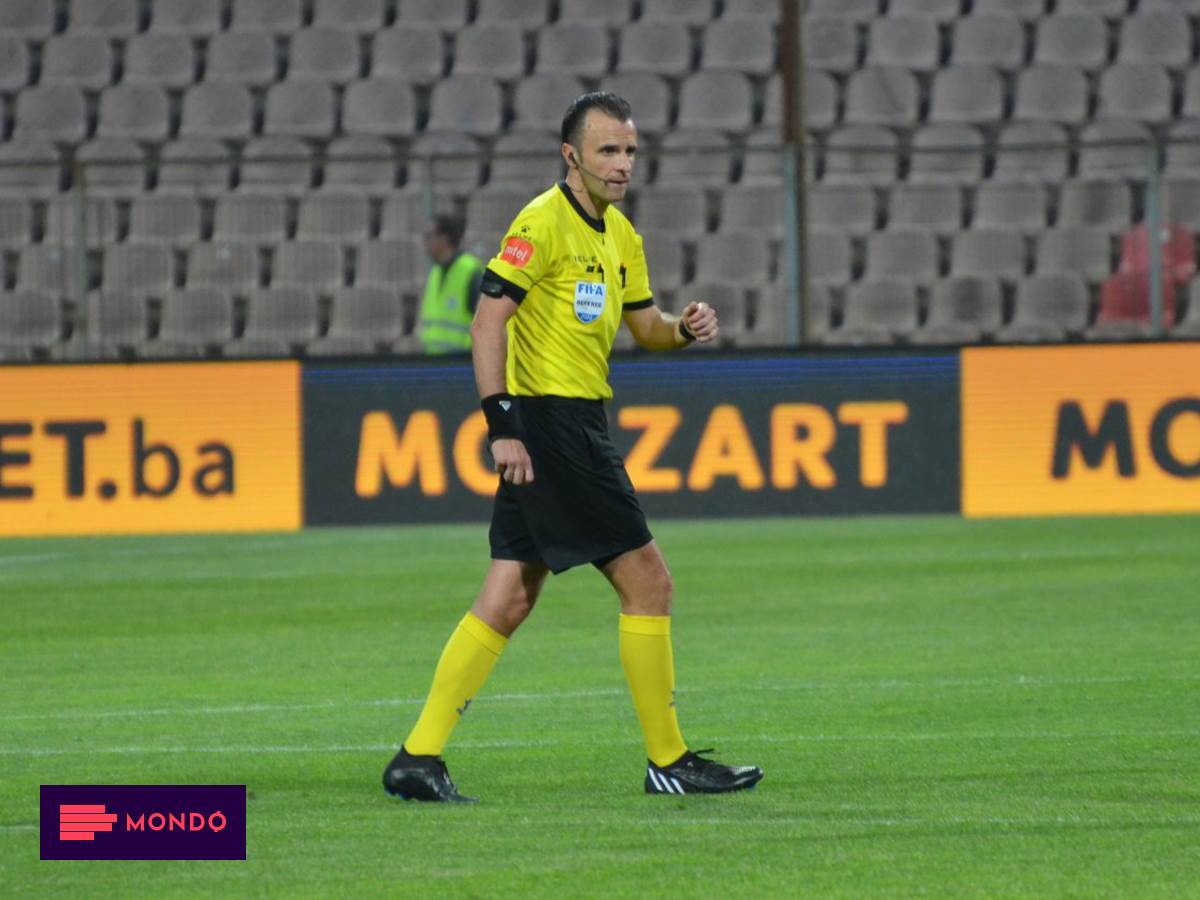Dragan kesić sudi meč Tuzla siti - Borac - sve sudije 11. kola PL BiH ... Dragan kesić sudi meč Tuzla siti - Borac - sve sudije 11. kola PL BiH ...