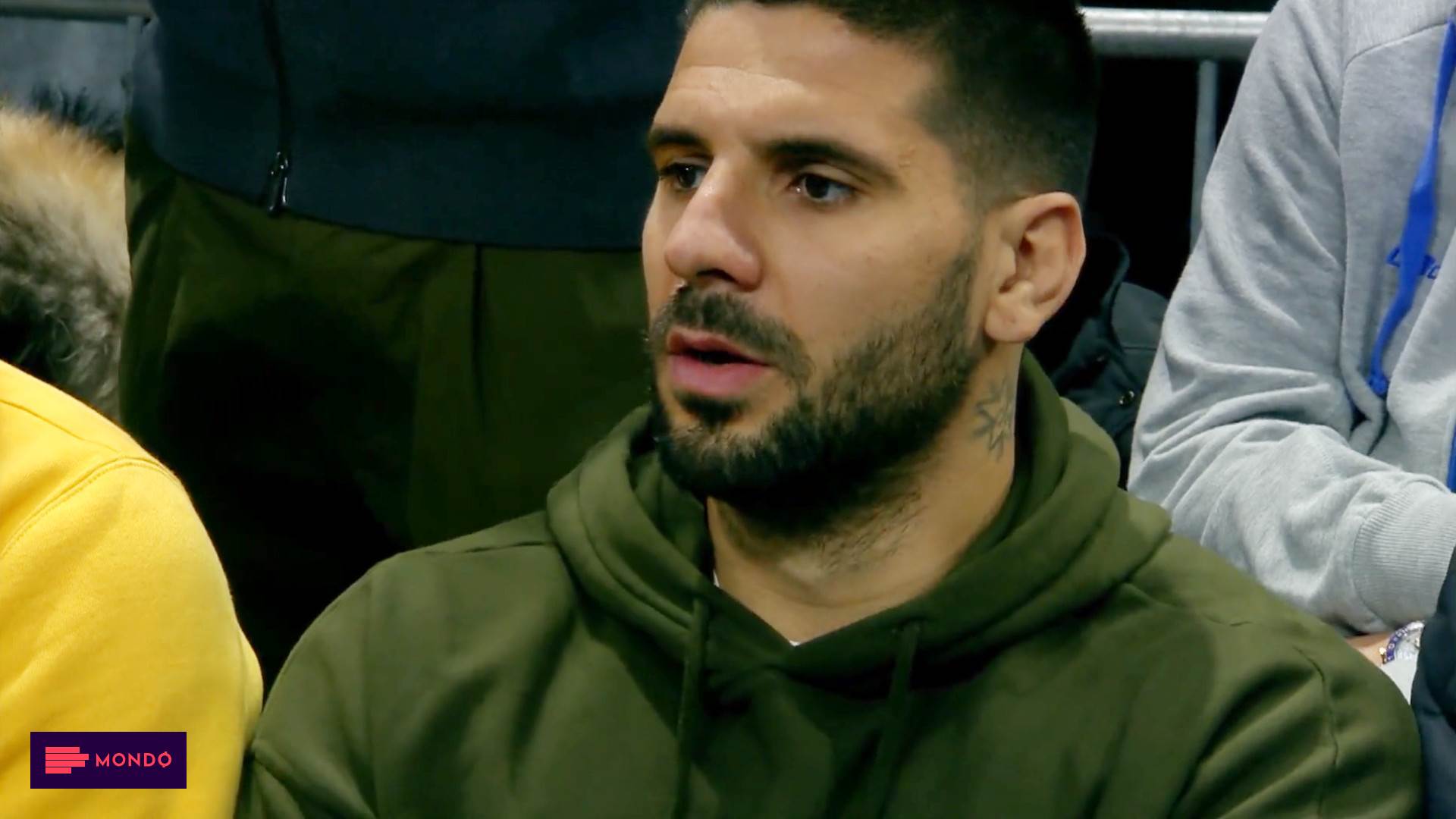 Aleksandar Mitrović gleda vječiti derbi Partizan Crvena zvezda | Sport ...