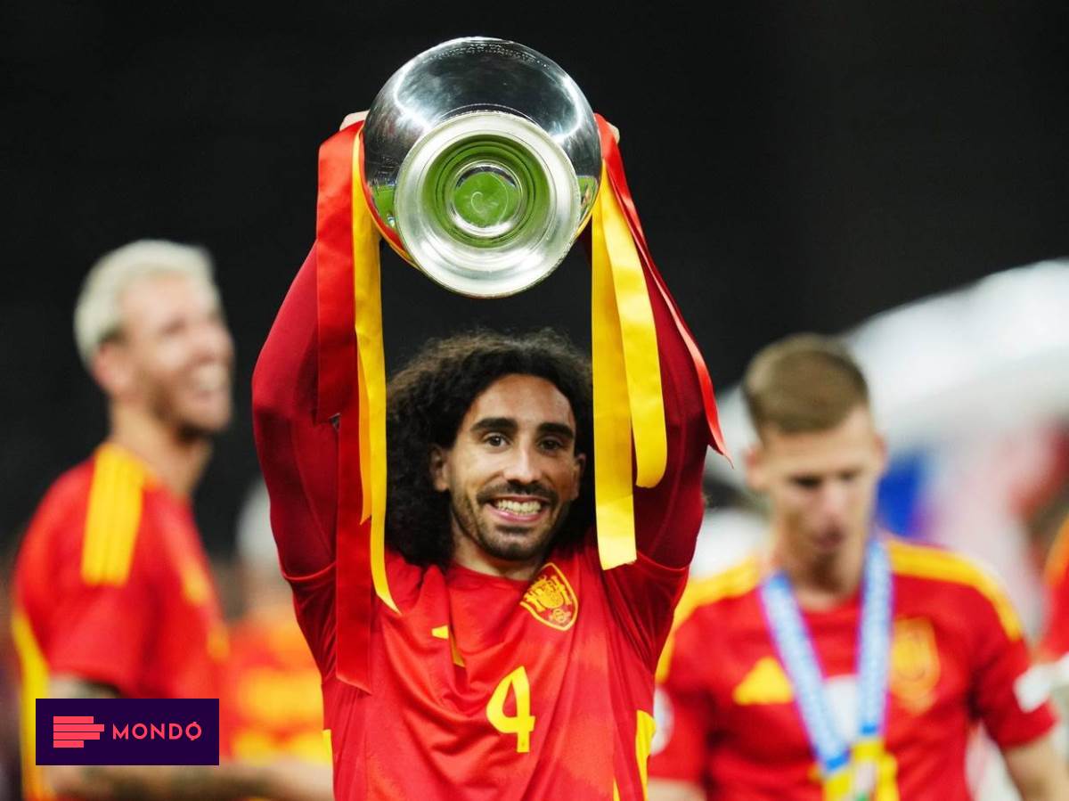 Mark Kukurelja ofarbao kosu u crveno foto | Sport | Fudbal