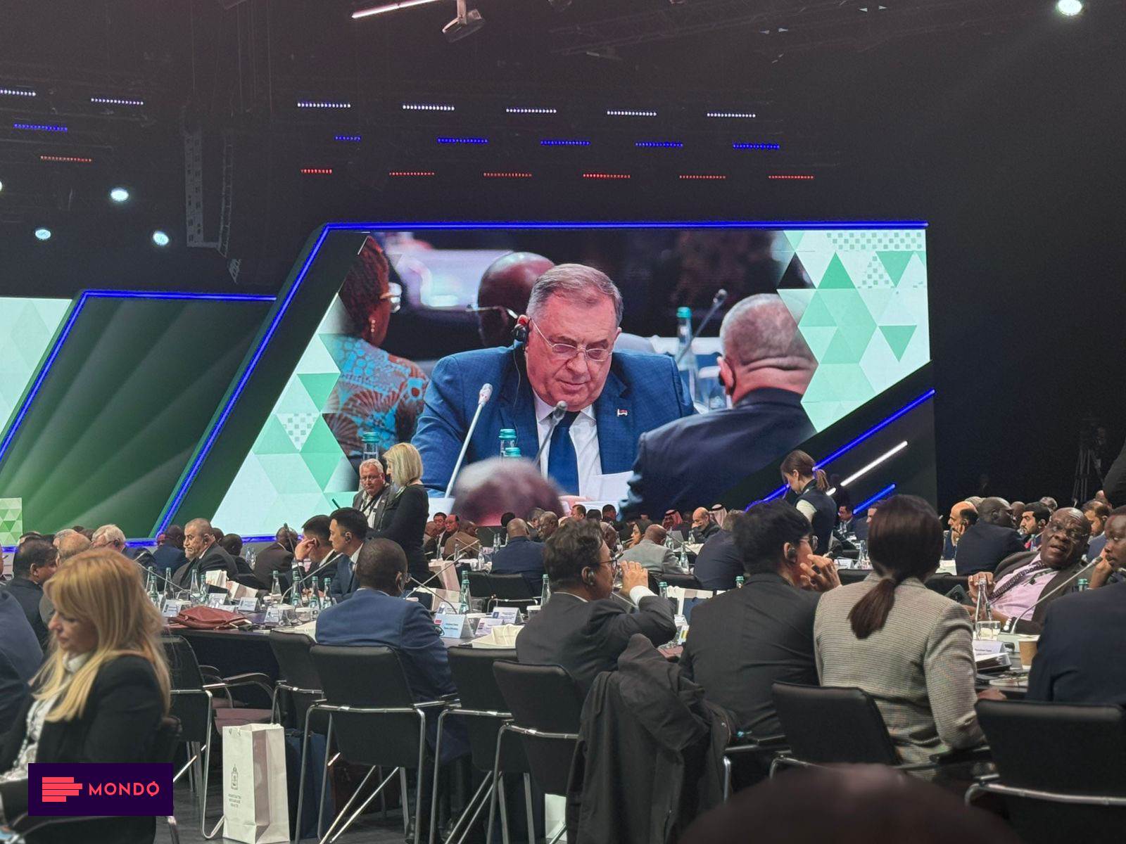 Dodik u Moskvi | Info | Politika